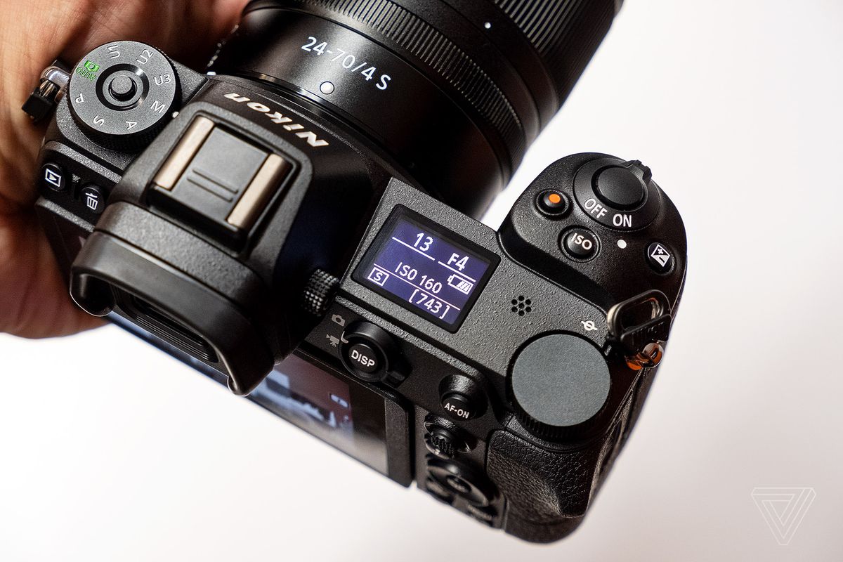 Nikon strikes back at Sony with first full-frame mirrorless cameras ...